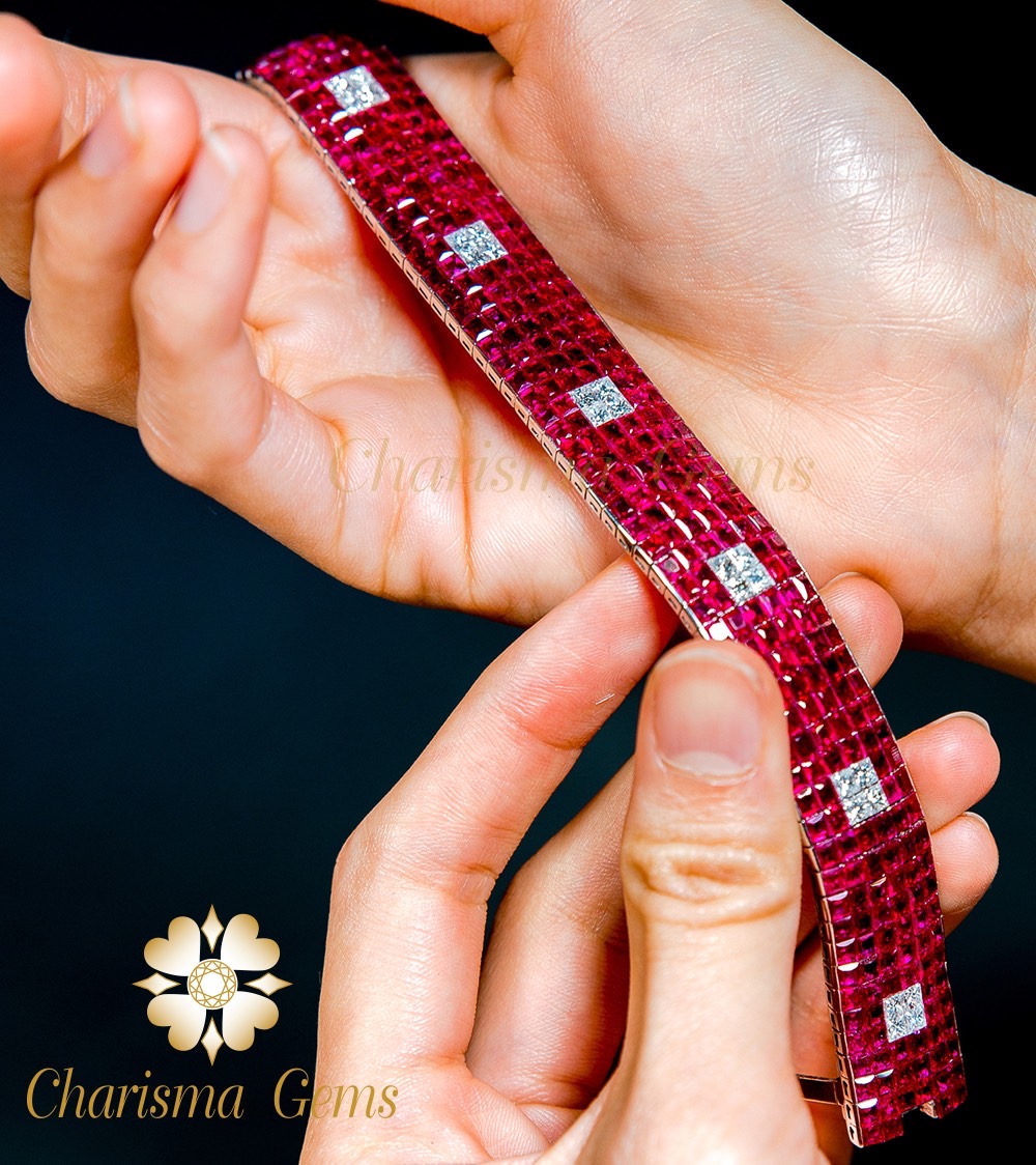 A Detailed Look At The Invisible Setting Technique | Charisma Gems